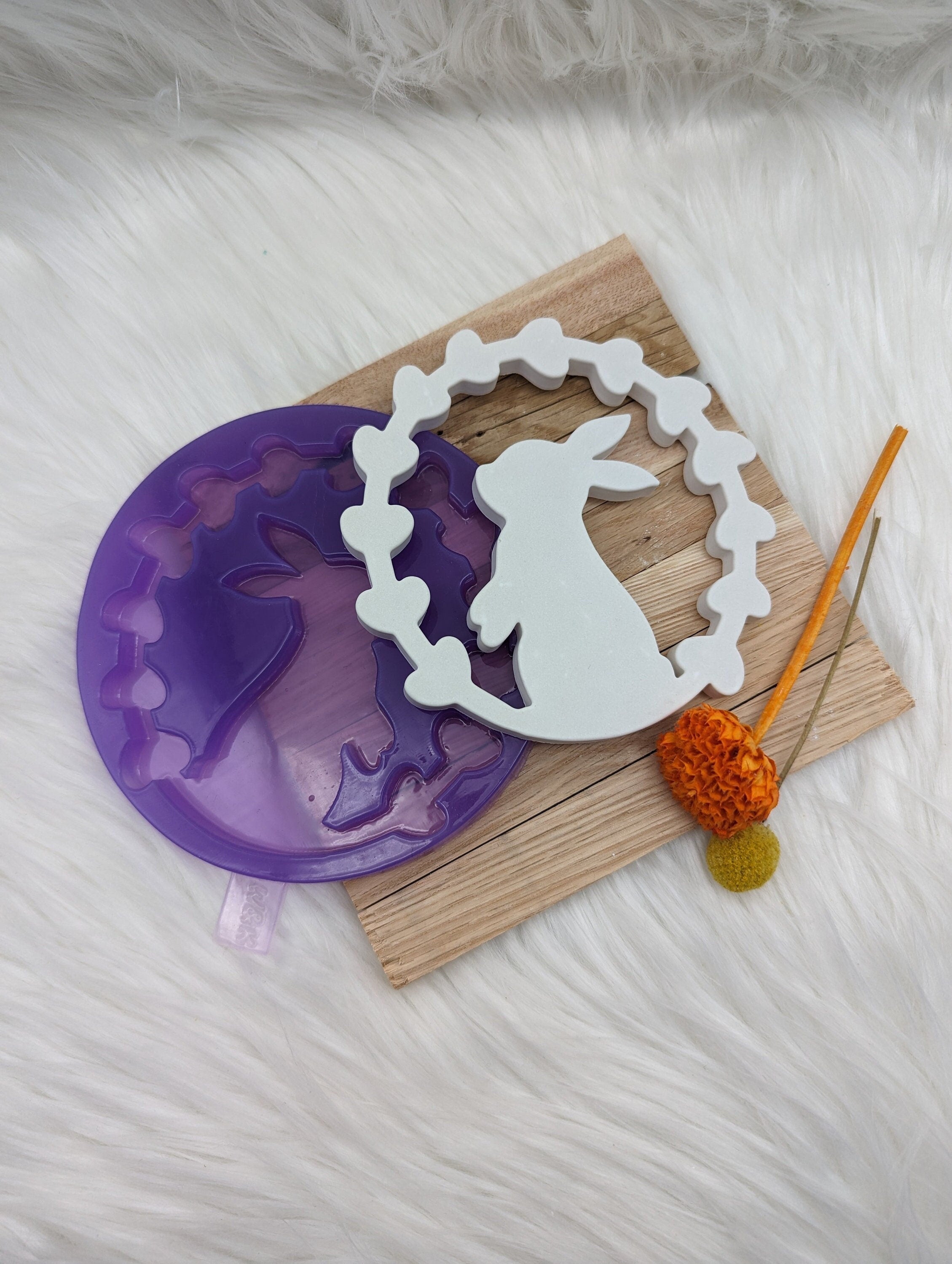 Silikonform Loop / Aufhänger Hase – W&K Druckbar